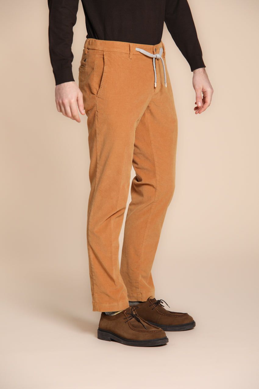 Chino Pants Man New York String Jogger Biscuit in 1500-Wale Velvet ...